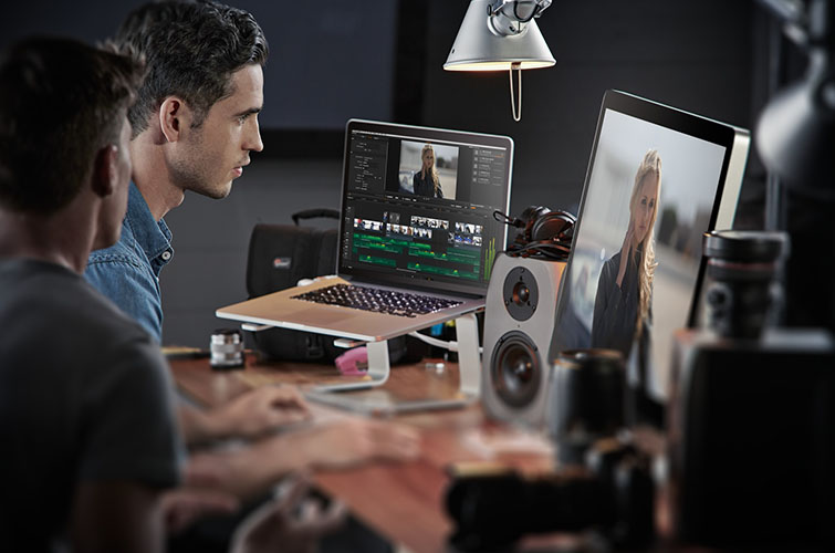 Color Grading Quick Tip: Keyframing In DaVinci Resolve