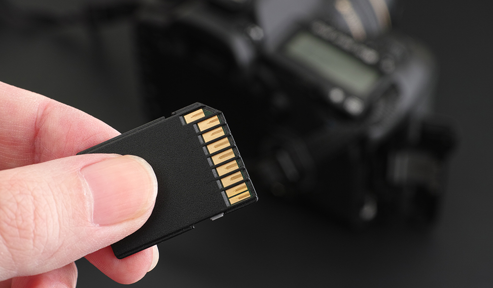 4 Simple Tricks to Keep Track of Memory Cards on Set