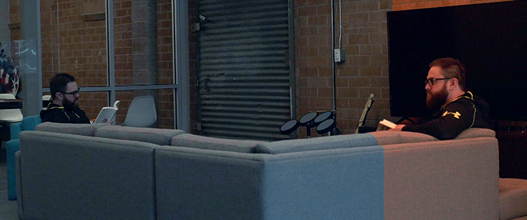 Cool Video Trick of the Day: How to Create a Cloning Effect