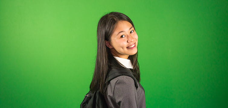 The Basic Fundamentals of Lighting a Green Screen