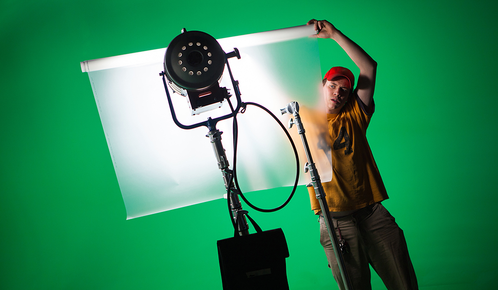 The Basic Fundamentals of Lighting a Green Screen