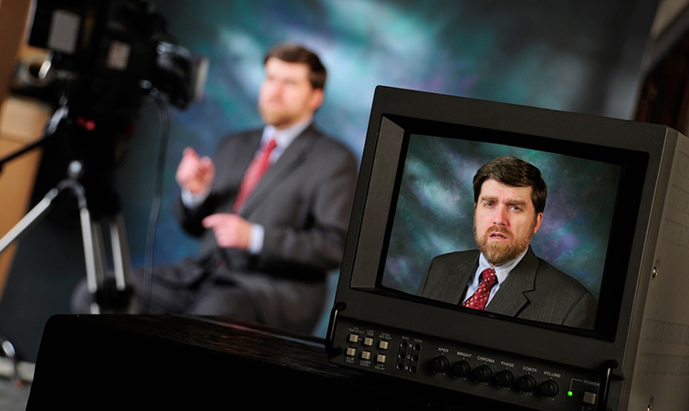 Learn to Work with Eyelines in Film and Video Production