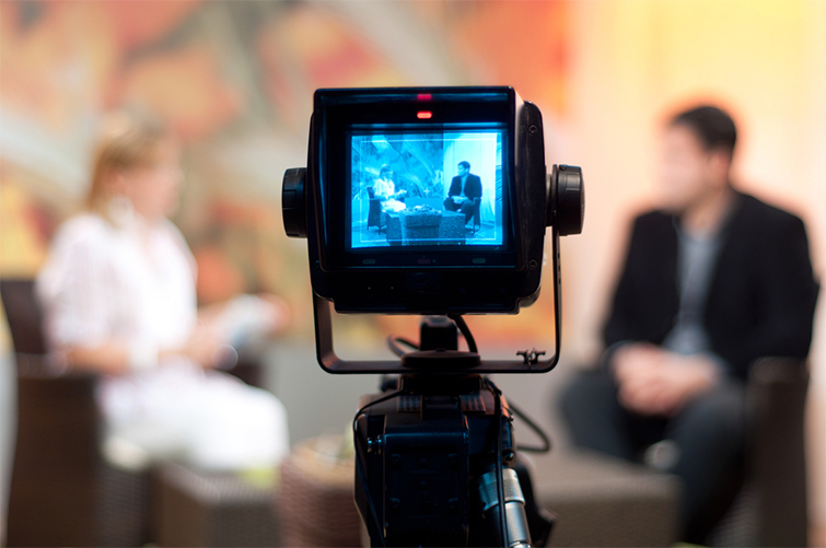 Filmmaking Tips: The Basics of Shooting A Dialogue Scene