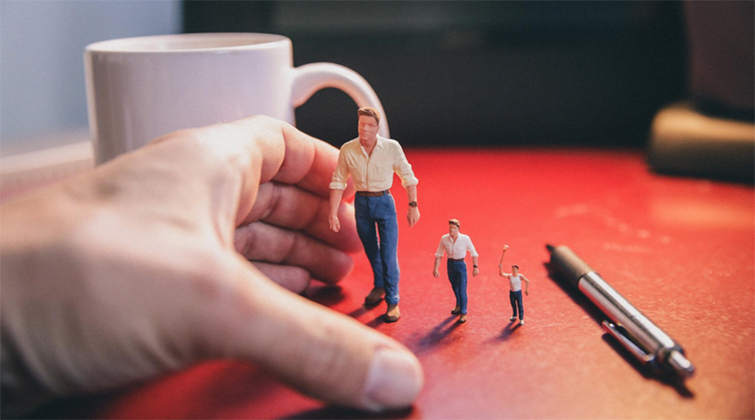 Interview: How Filmmaker Jessica Sanders Brought a Tiny Person into a ...