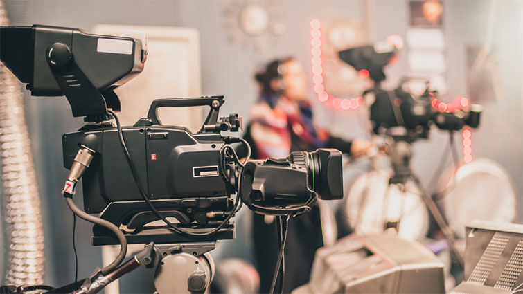 5 Essential Things to Communicate When Working with a Second Camera Op