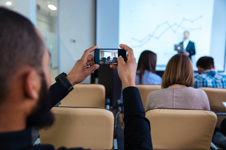 3 Simple Tips for Stabilizing Smartphone Videography