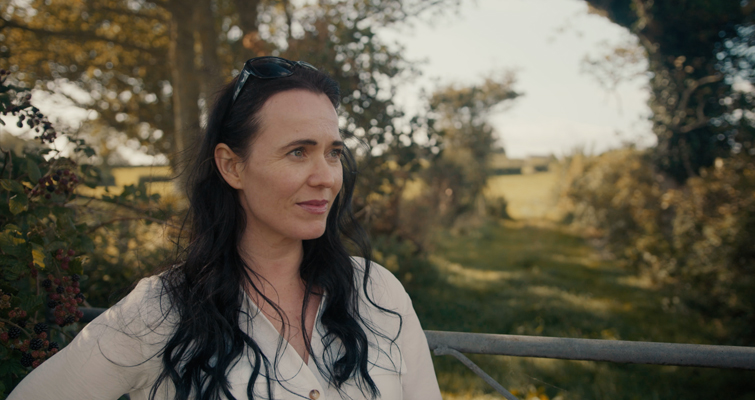 Three Quick Tips for Filming in the Midday Sun Without Diffusion Tools