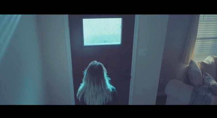 How to Create Volumetric Beams of Light Using Haze