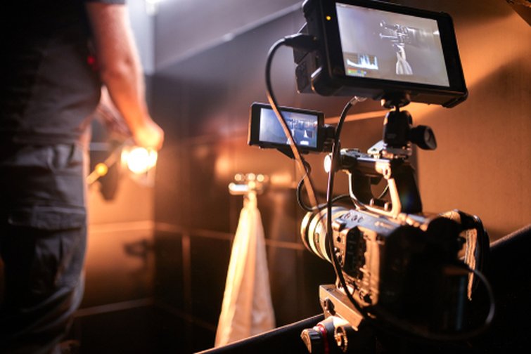 Take Your Production to the Next Level: Photo vs. Cinema Lenses