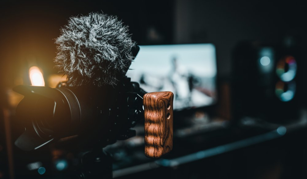 The 6 Best Filmmaking Cameras Under $1,000